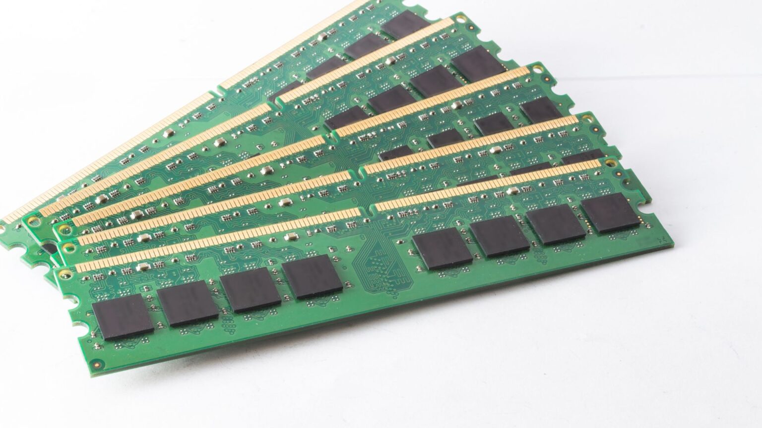 Peran Dynamic RAM (DRAM) dalam Penyimpanan Data Komputer