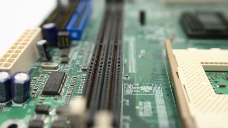 Evolusi Synchronous DRAM (SDRAM): Dari SDRAM hingga DDR4