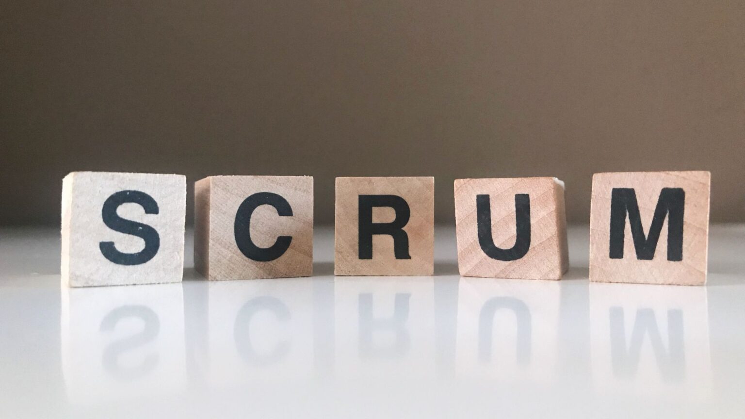 Apa Itu Scrum? Manfaat dan Tips Sukses dalam Penerapannya
